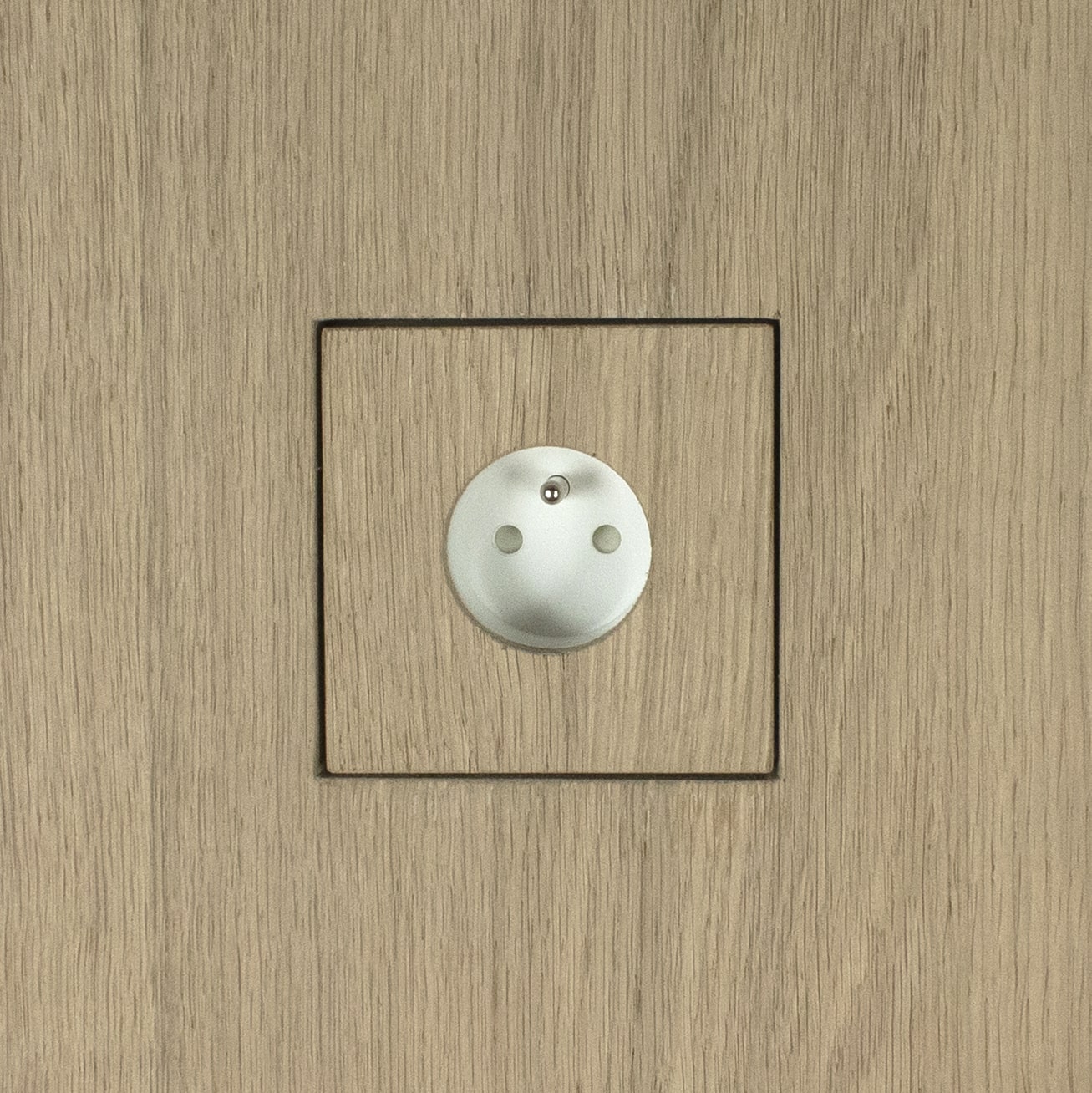 Integrated socket (with gap) - Xillo